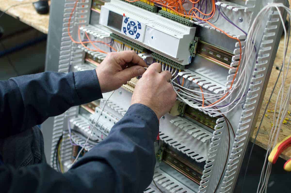 Stop Wasting Money: Get HVAC Controls | EnergyLink