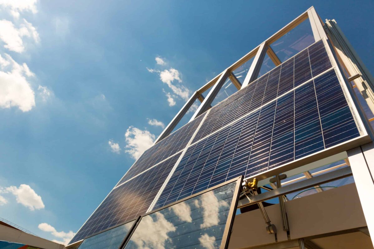 Harnessing the Power of AI Technology for Commercial Solar Applications ...